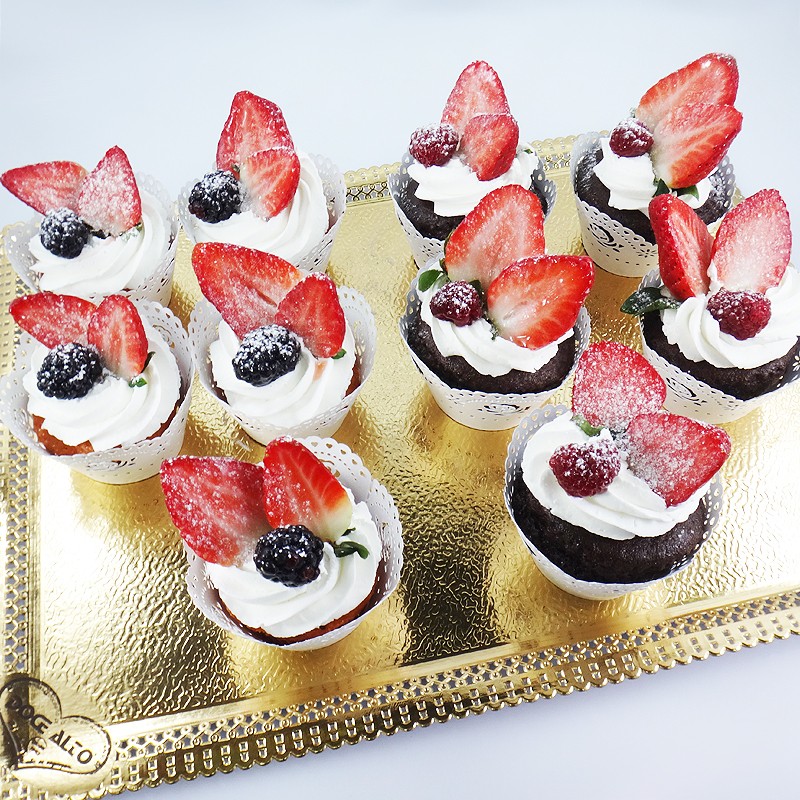 Queques com Chantily e Frutos Vermelhos (Un)